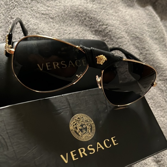 Versace | Accessories | Brandnew Versace Sunglasses In Box Case Receipt ...
